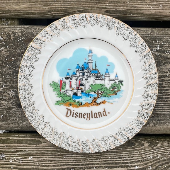 Disney | Other | Vintage Collector Disneyland Souvenir Plate | Poshmark